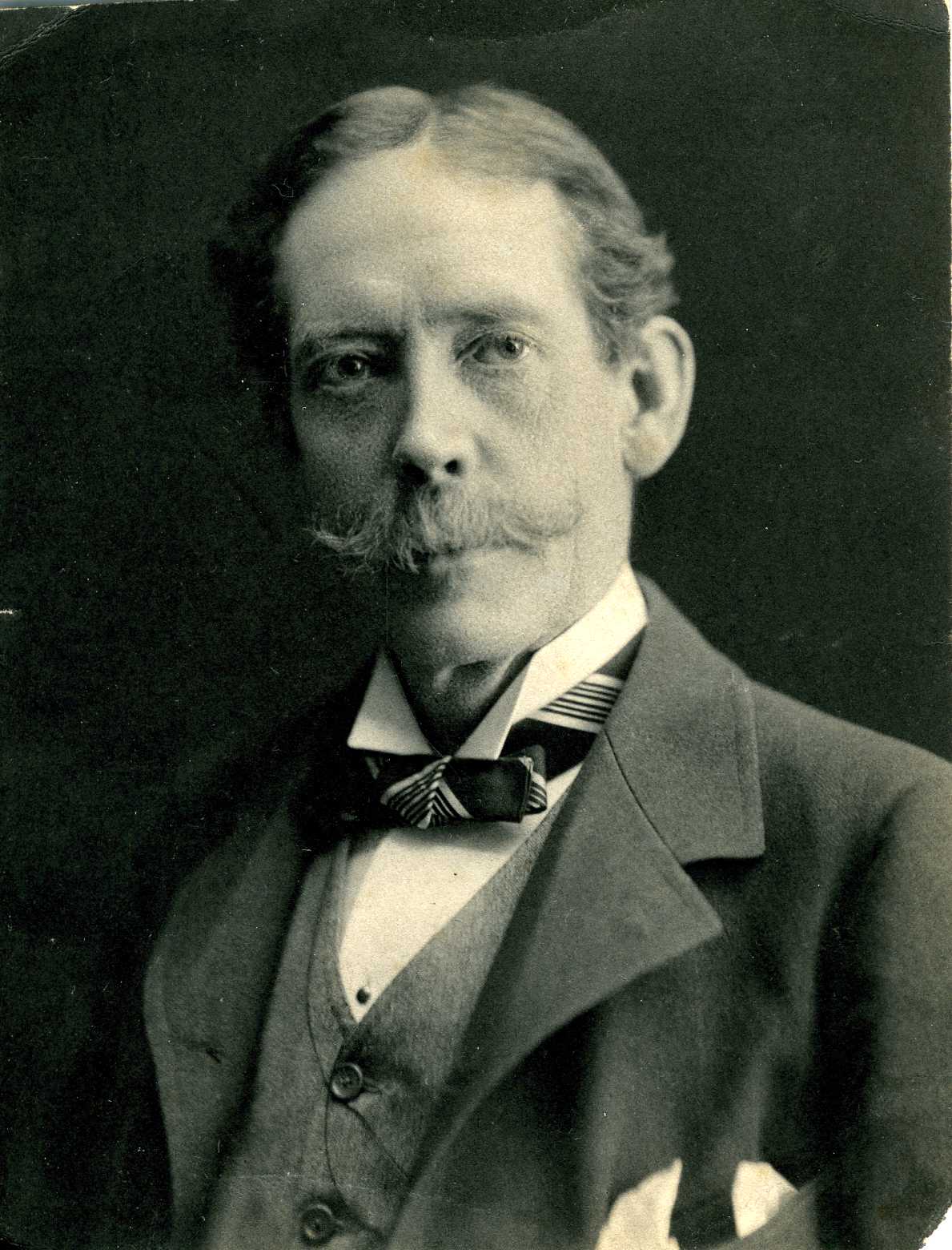 "This just does not happen": A Garden of the Gods garbage heap is ...