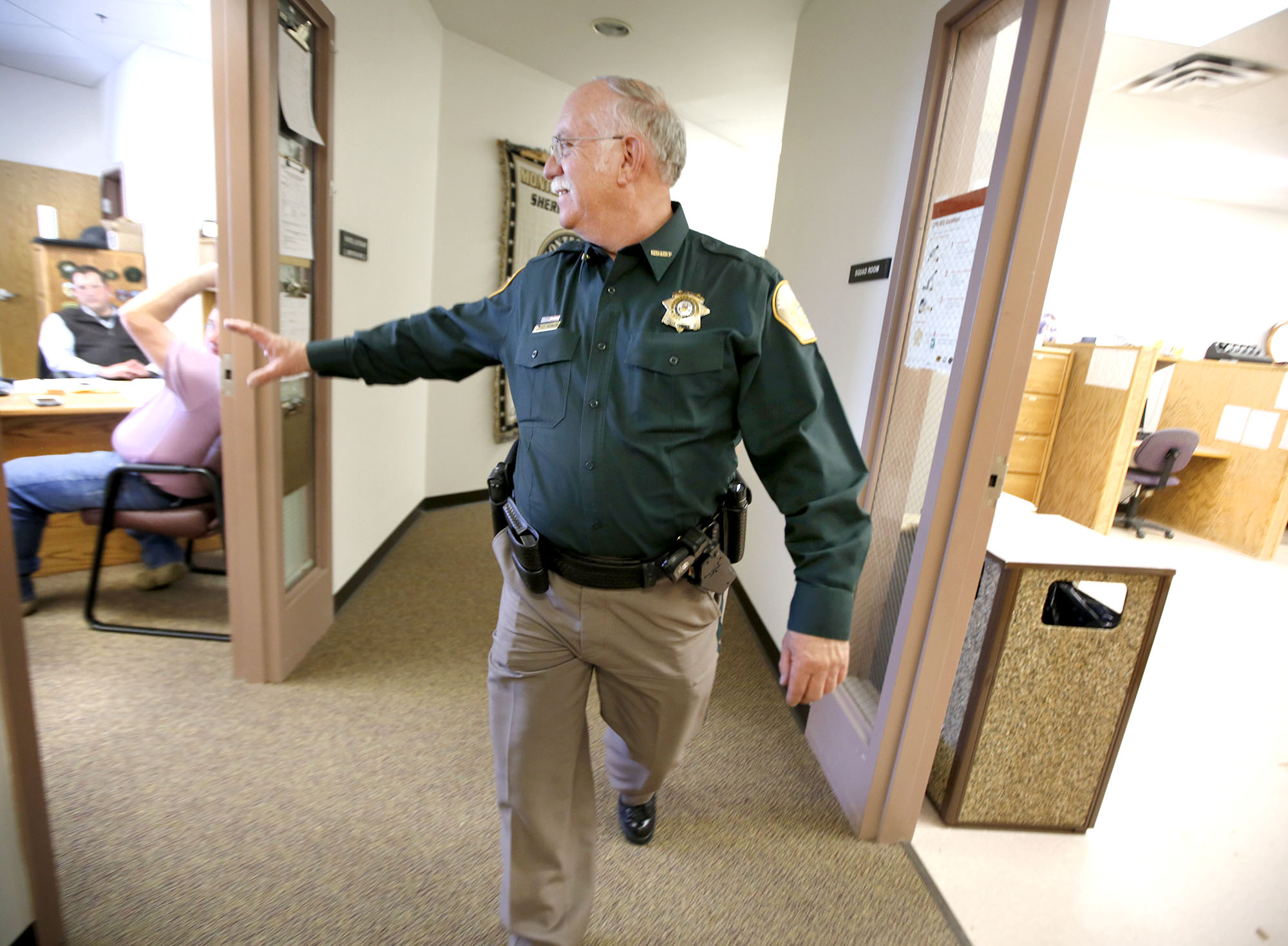 The red flag bill again thrusts Colorado's sheriffs into the gun debate ...