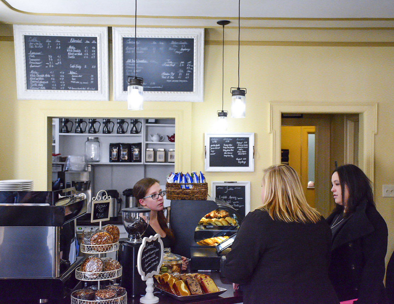 Spring Café linked refugees with state lawmakers. A shortage of ...