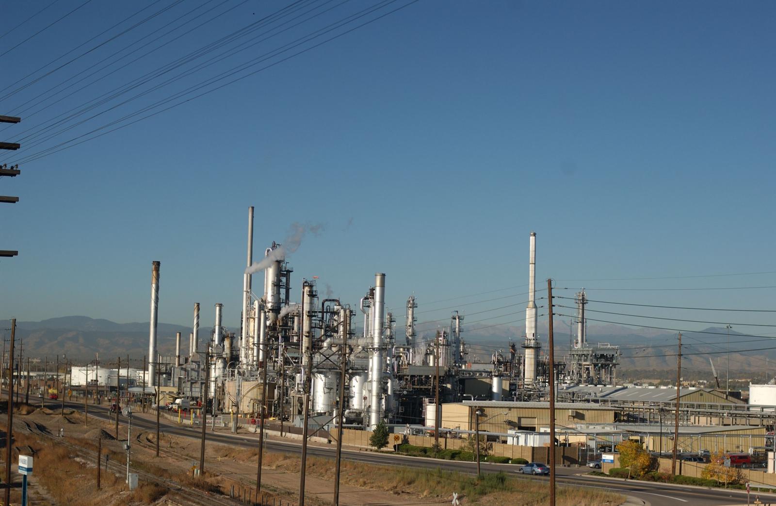 Suncor oil refinery agrees to $9 million settlement with Colorado for ...