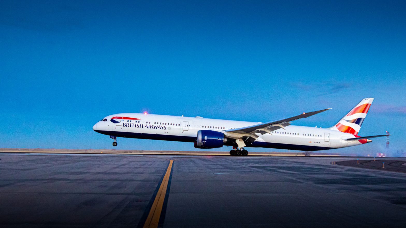 FAA warns of elevated midair plane crash risk near Denver airport