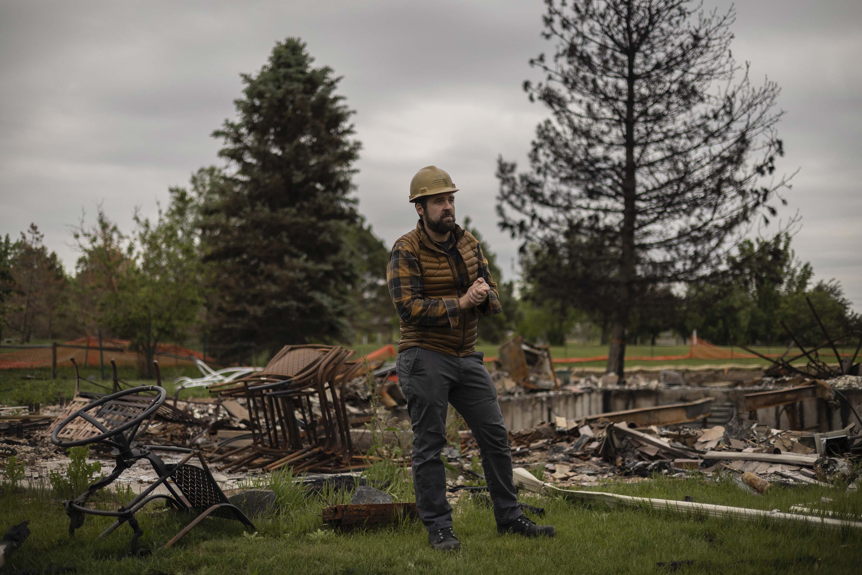 This Colorado scientist fled the Marshall fire, then returned to study ...