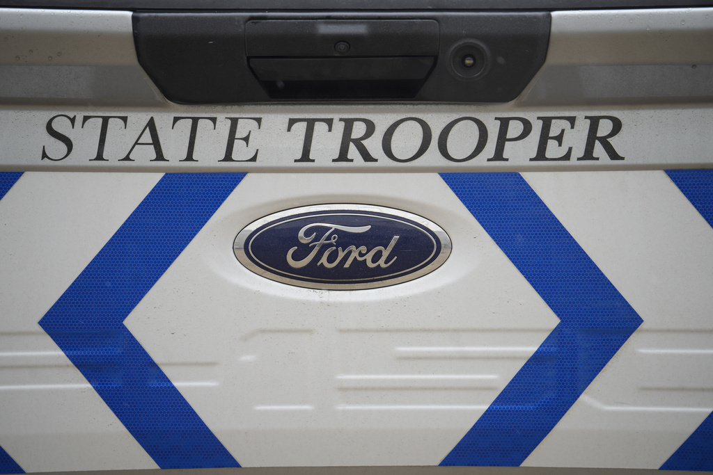 Colorado State Patrol trooper shot while parked along highway; kills ...
