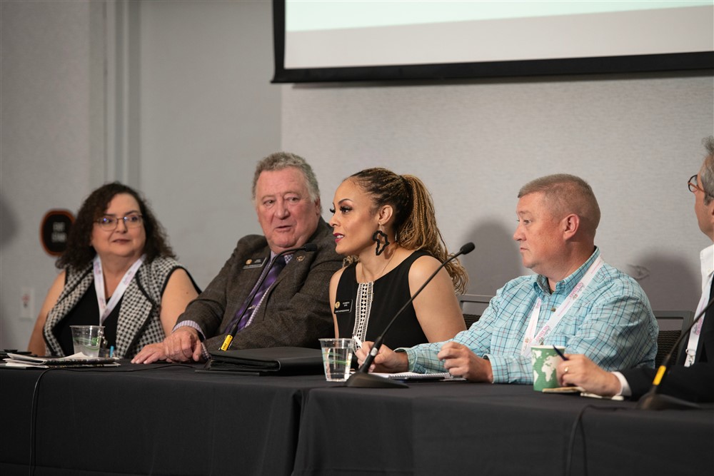 Elisabeth Epps returned to the Colorado House floor for first time ...