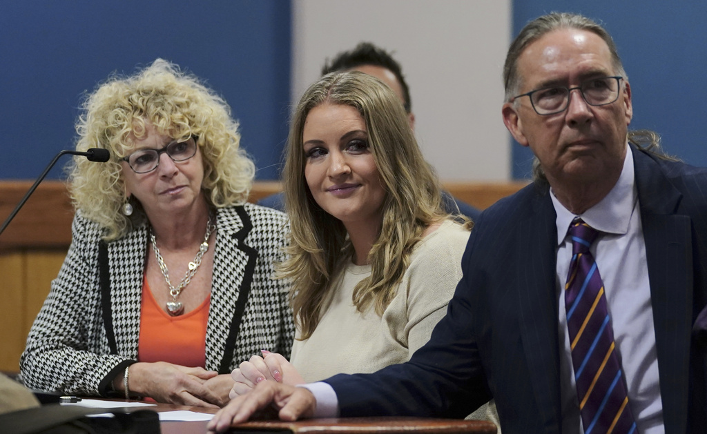 The Sunriser | Trump’s former lawyer temporarily barred from practicing law in Colorado - The ...