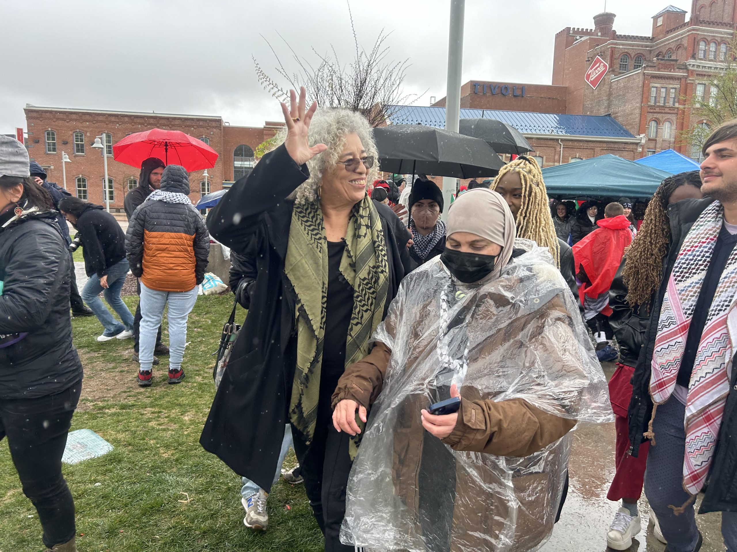 A day after student protesters were arrested, activist Angela Davis ...