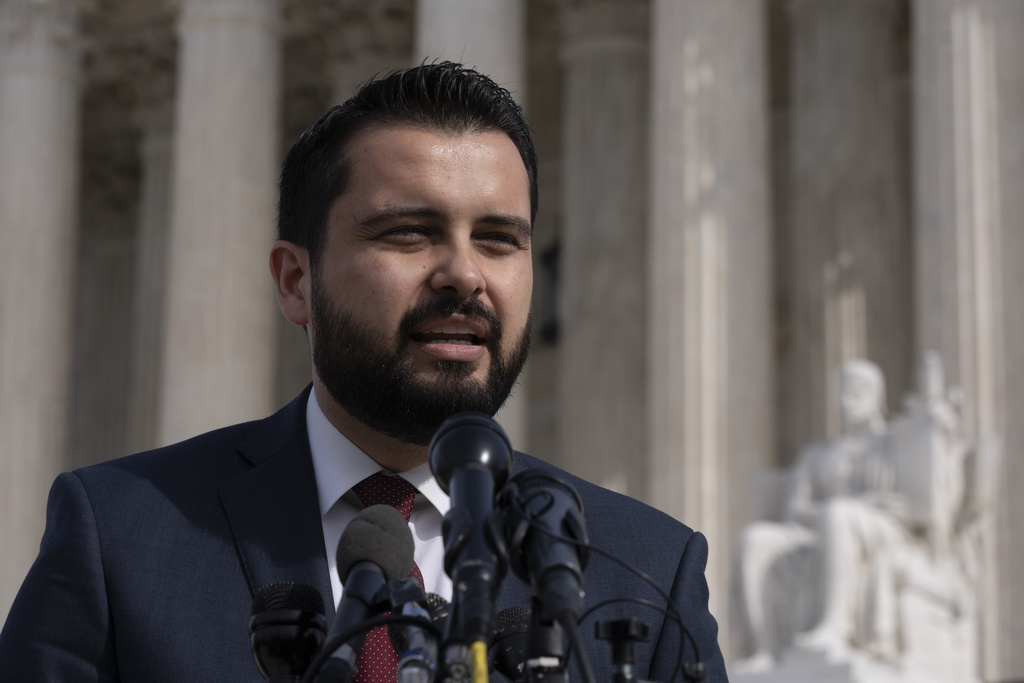 The Sunriser | GOP Chairman Dave Williams keeps his seat for now - The ...