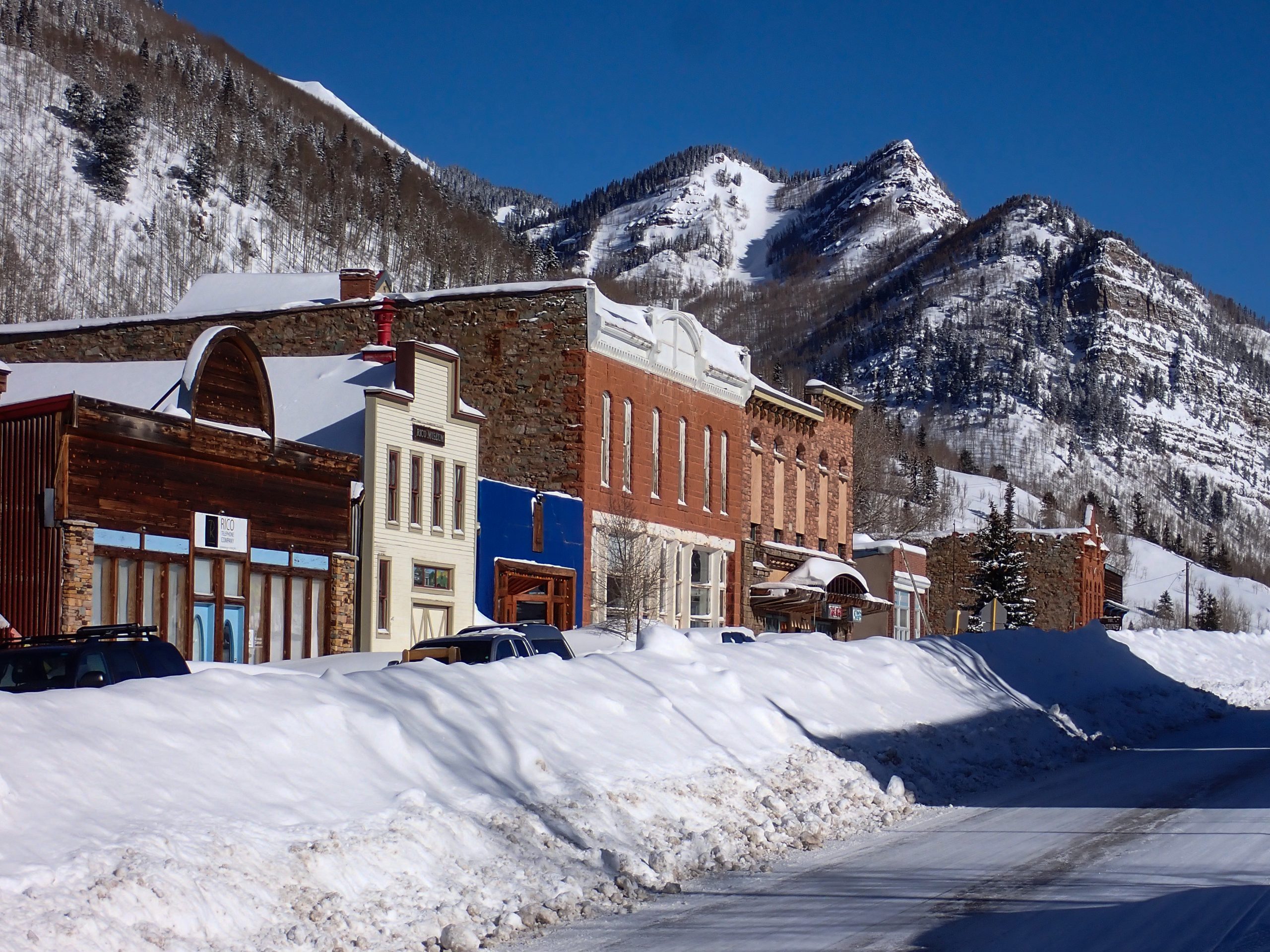 Oil company to clean up lead in settlement with Colorado mining town