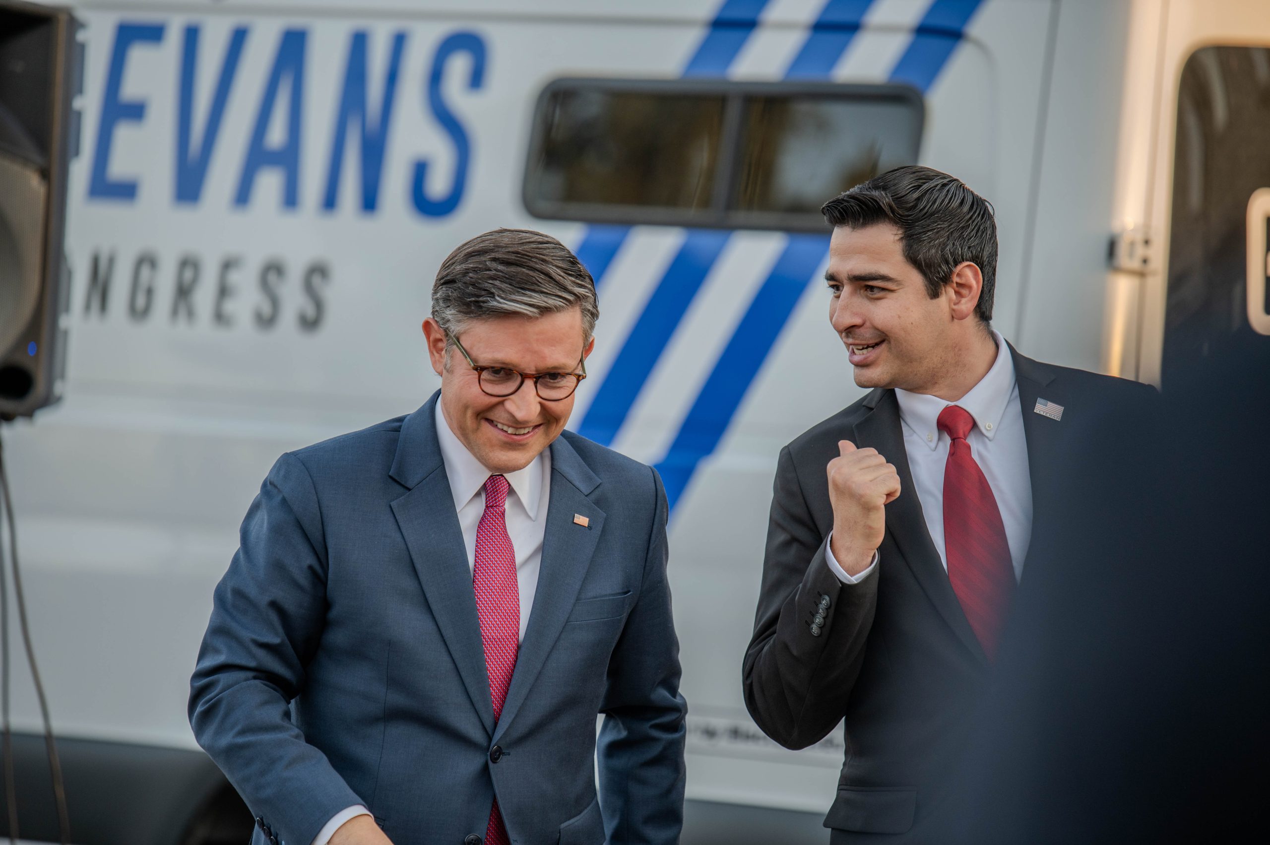 Republican leaders work to win over final holdouts on Trump's tax bill ...